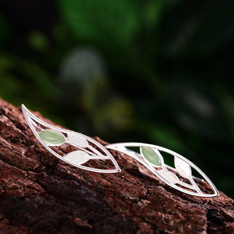 SILVER SPRING LEAVES EARRINGS - Dewdrops & Vines
