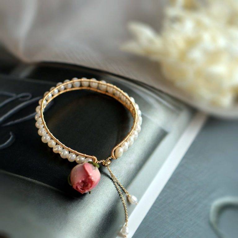 ELEGANT PEARL ROSE BANGLE - Dewdrops & Vines