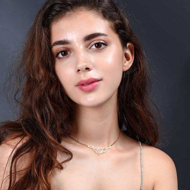 MAGICAL NARWHAL ORIGAMI NECKLACE - Dewdrops & Vines