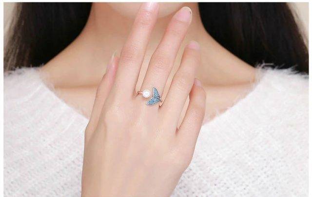 Silver Mermaid Tail Ring - Dewdrops & Vines