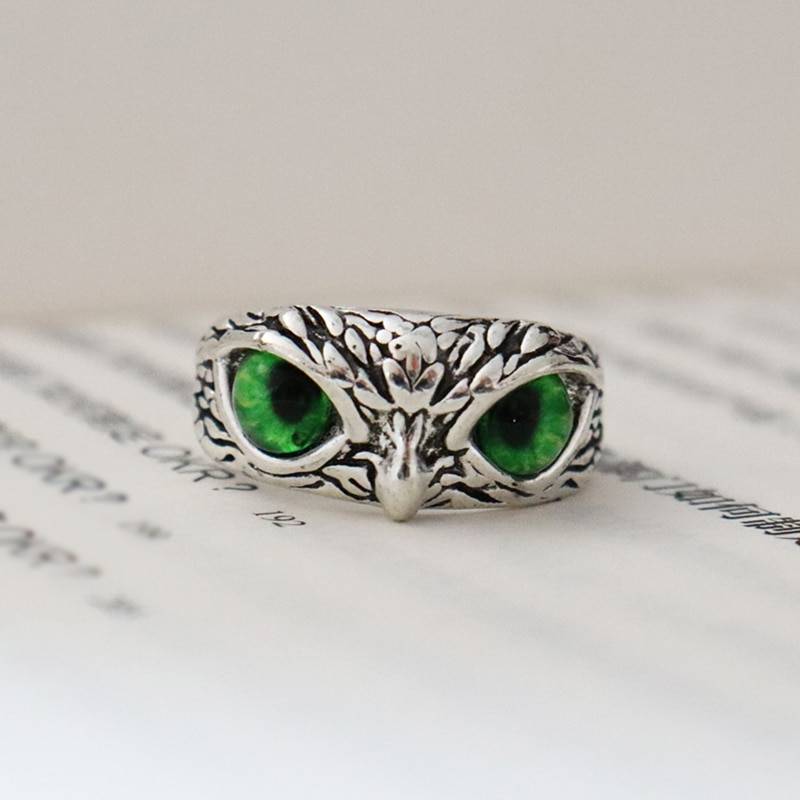 Charming Vintage Owl Ring - Dewdrops & Vines